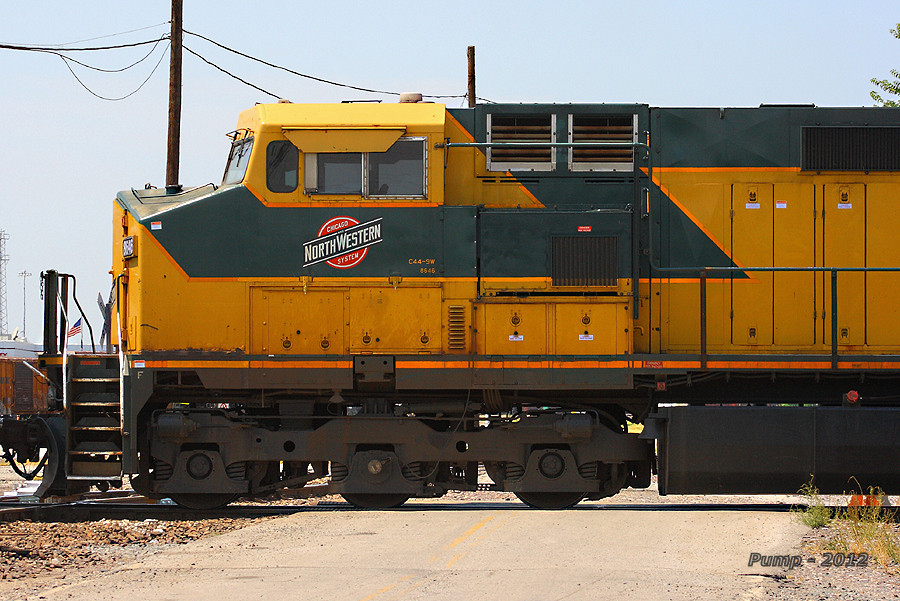 CNW 8646 - GE C44-9W